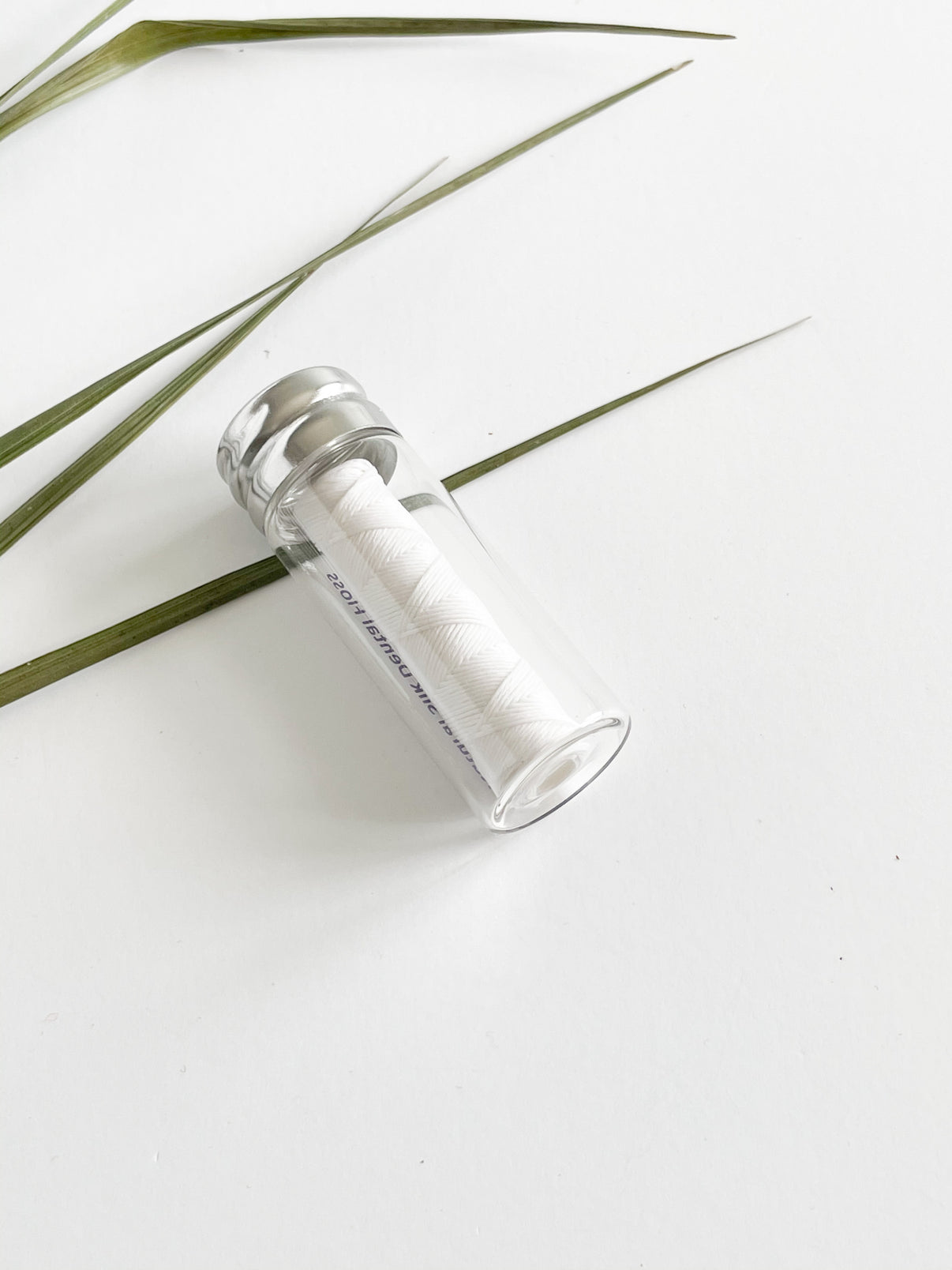 Natural Silk Dental Floss & Reusable Glass Jar - Biodegradable – Le ...