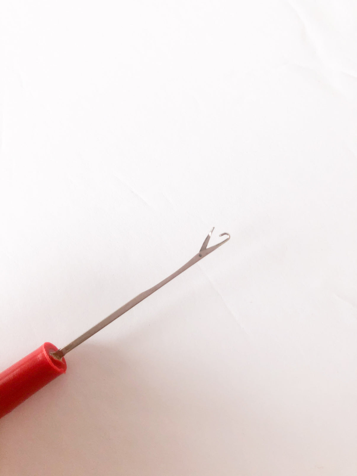 Knit Picker Pulled Fabric Saver Latch Hook Tool – Le Prix Fashion ...